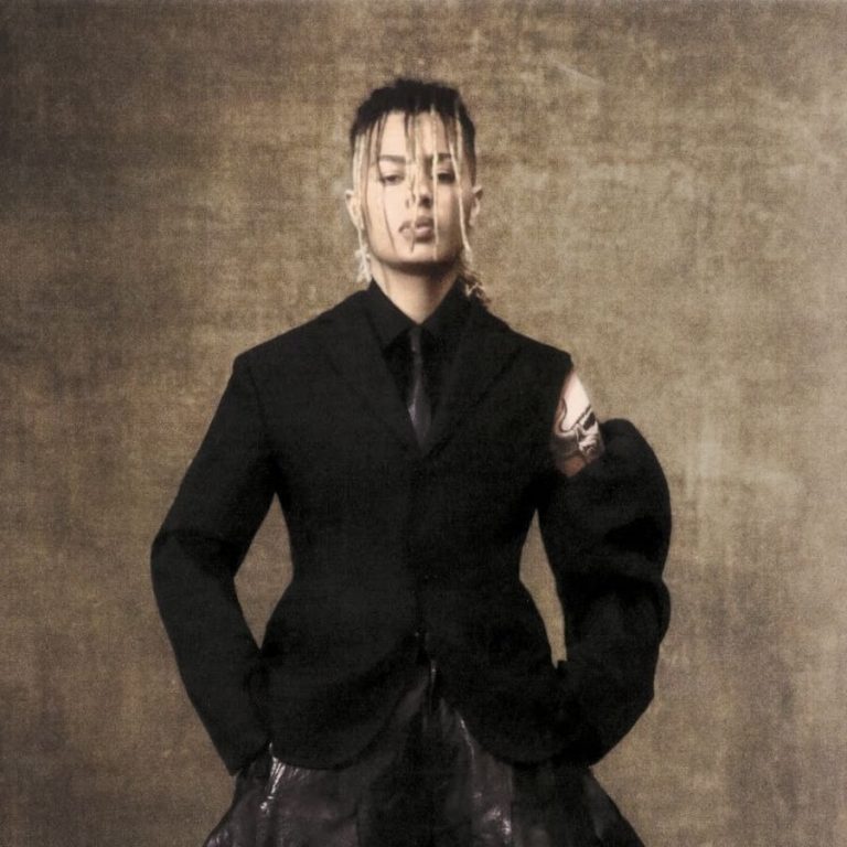 Lala &ce : artiste avant-gardiste à la croisée des genres